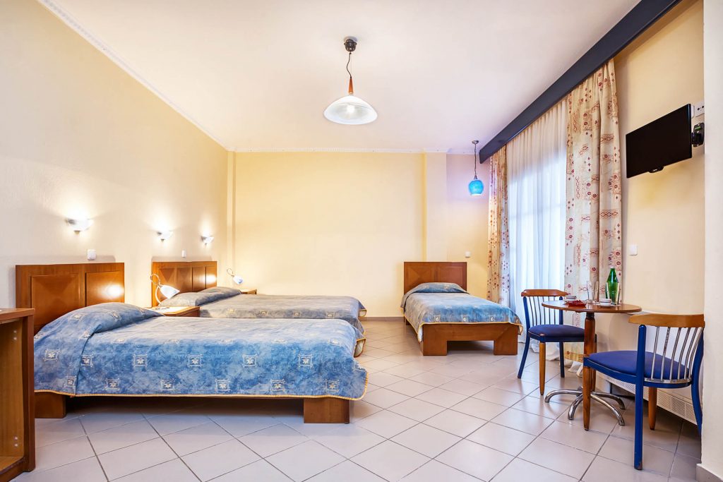 Rooms & Suites – Atrium Hotel